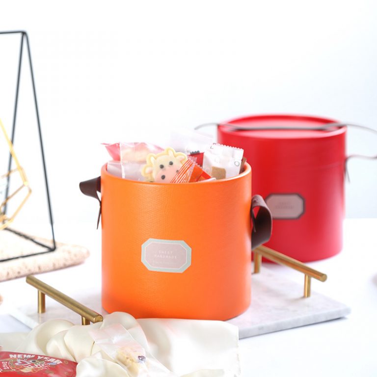 New Year’s Hug Bucket Biscuits Box